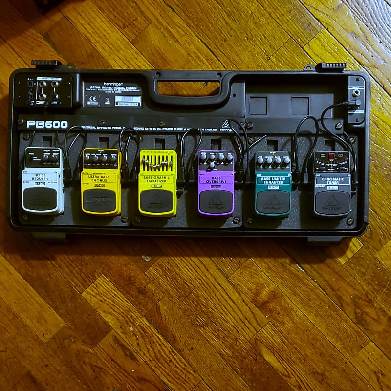 Ultimate Loaded Bass Pedalboard Behringer PB600 Mint | Reverb