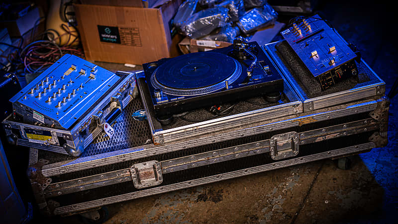 Oasis DJ Decks Setup TOUR USED 1990s | Reverb