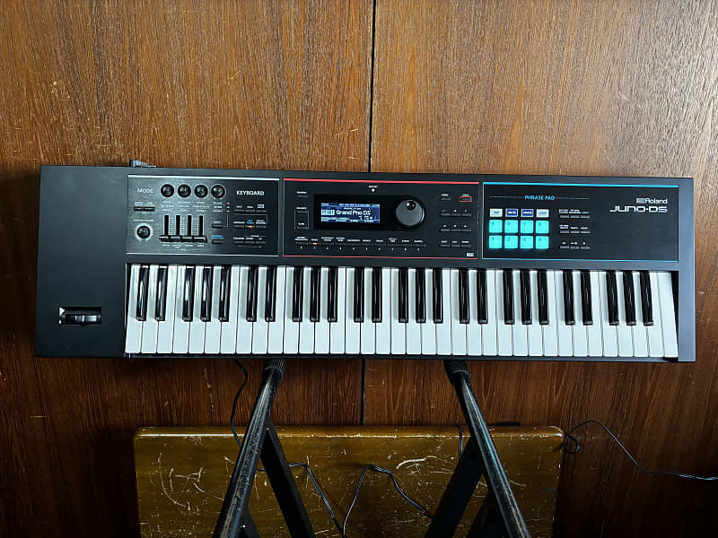 Roland JUNO-DS 61 61-key Synthesizer w/ gig bag | Reverb Australia