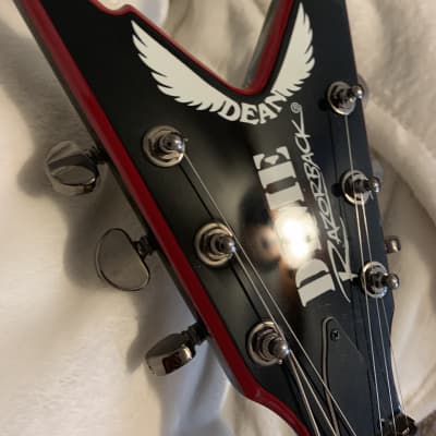 Dean Razorback V 2007 - Red & Black | Reverb