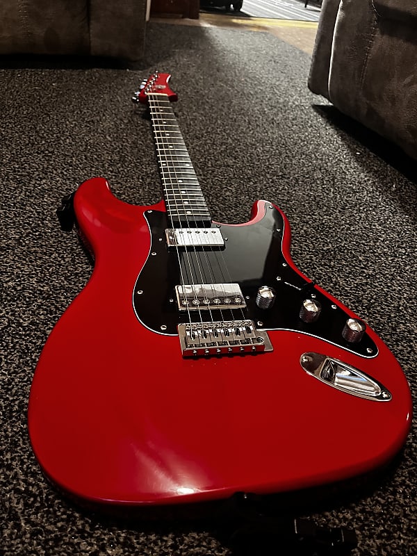 Hard Luck King Bombshell Strat 2021 - Red/Black | Reverb