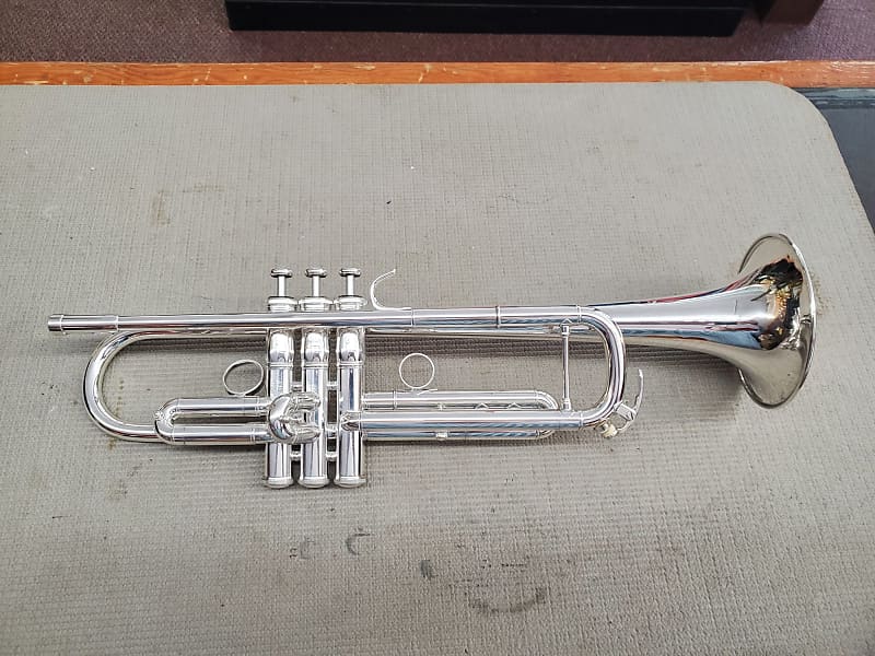 Used Yamaha YTR-8345RS Xeno Bb Trumpet | Reverb