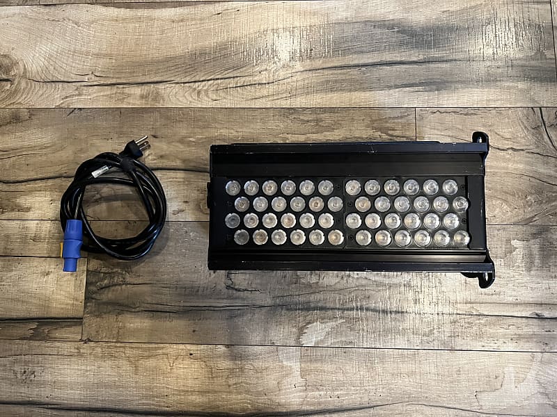 Chroma Q ColorForce 12 Black | Reverb