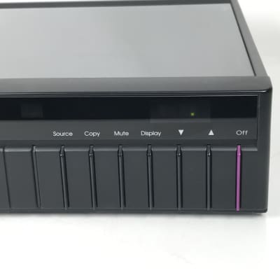 Meridian 562V Multi Media Controller / Preamplifier | Reverb