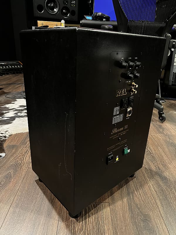 REL Acoustics Storm III Subwoofer | Reverb