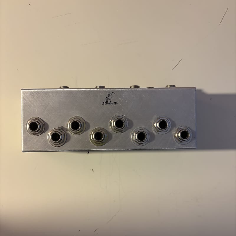 Loop Master 8-way Pedalboard Patch Bay | Reverb