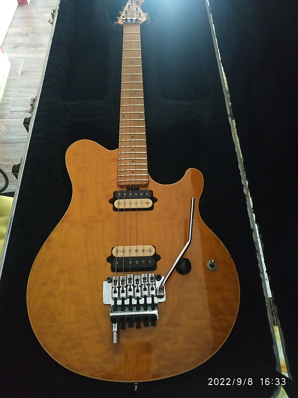 Ernie Ball Music Man AXIS 2001 Translucent Gold | Reverb