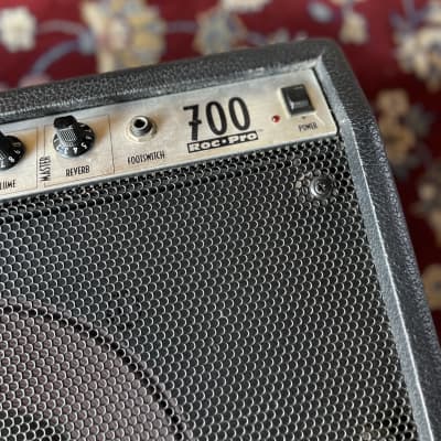 Fender Vintage 1990s Roc Pro 700 Valve Hybrid Electric | Reverb UK