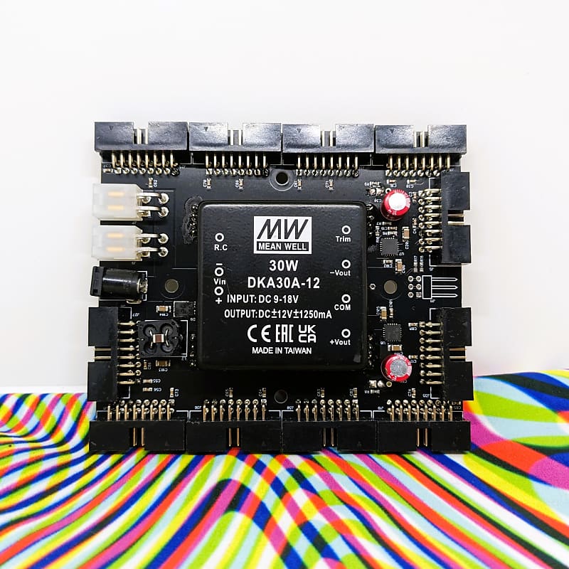 LZX Industries Capsule // ultra low noise powered bus | Reverb UK