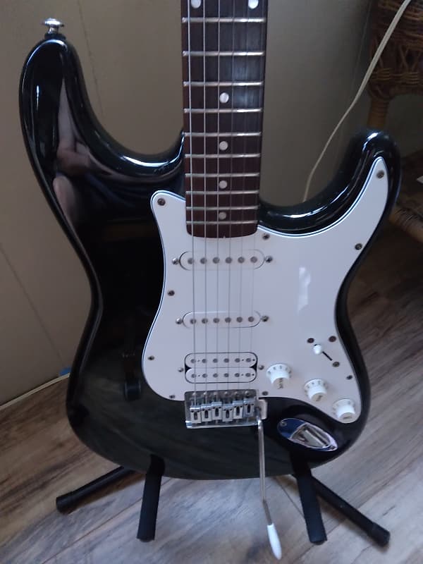 Alvarez Classic II S Type guitar. 1980's ? Black | Reverb