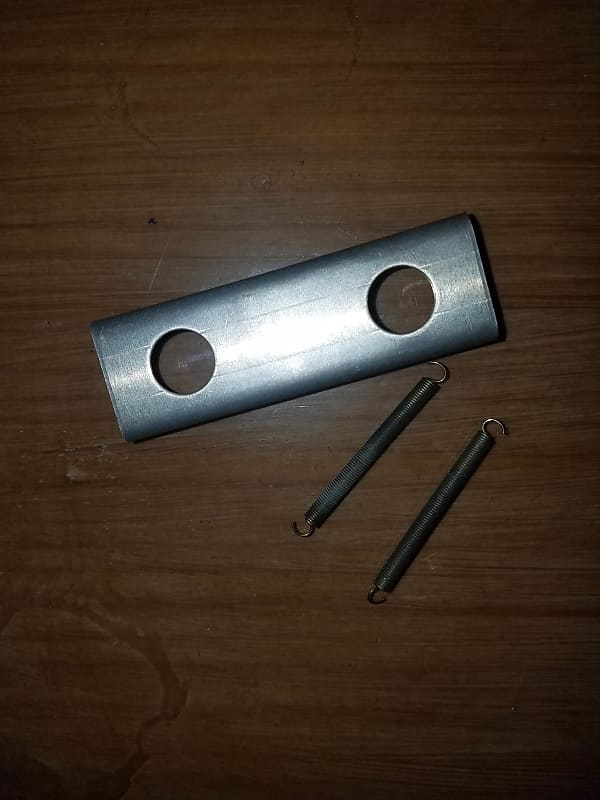 Fender Blues Jr./Pro Jr. Power tube holder plate w/2 | Reverb