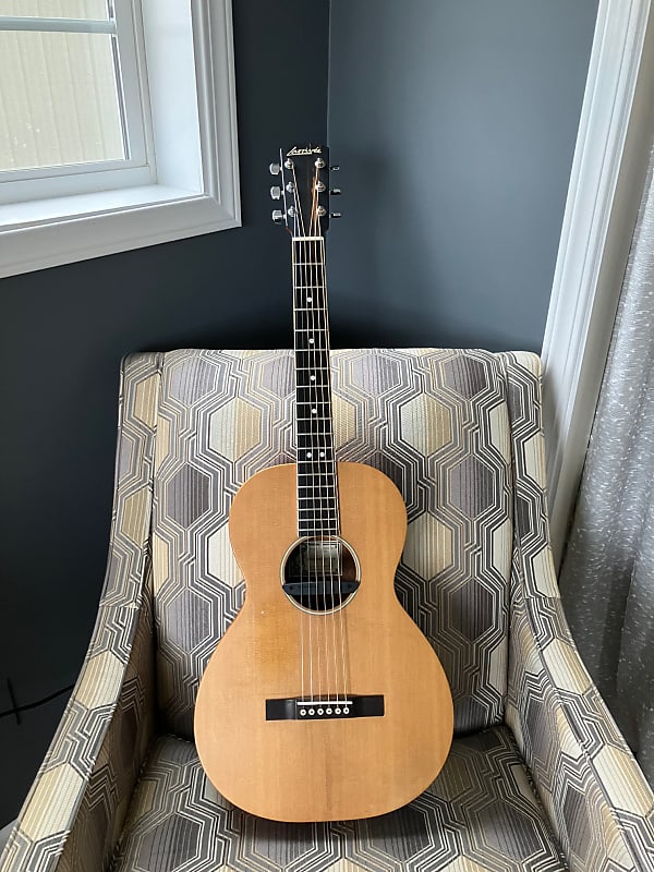 Larrivee Parlor Lefty | Reverb