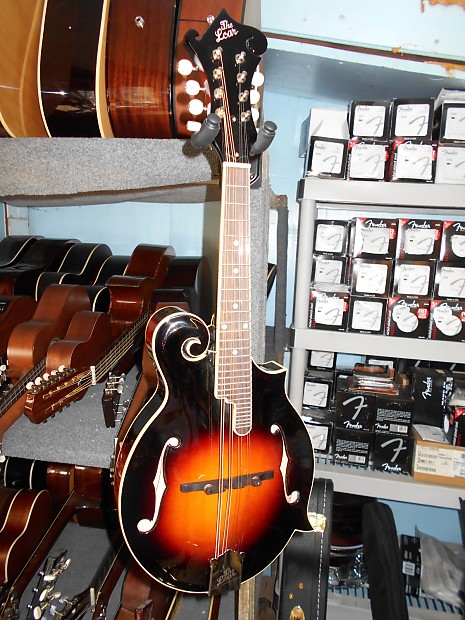 The Loar LM-520 Hand-Carved F-Model Acoustic Mandolin | Reverb