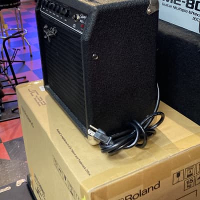 Squier Champ 15G Combo Amp (MINT) | Reverb