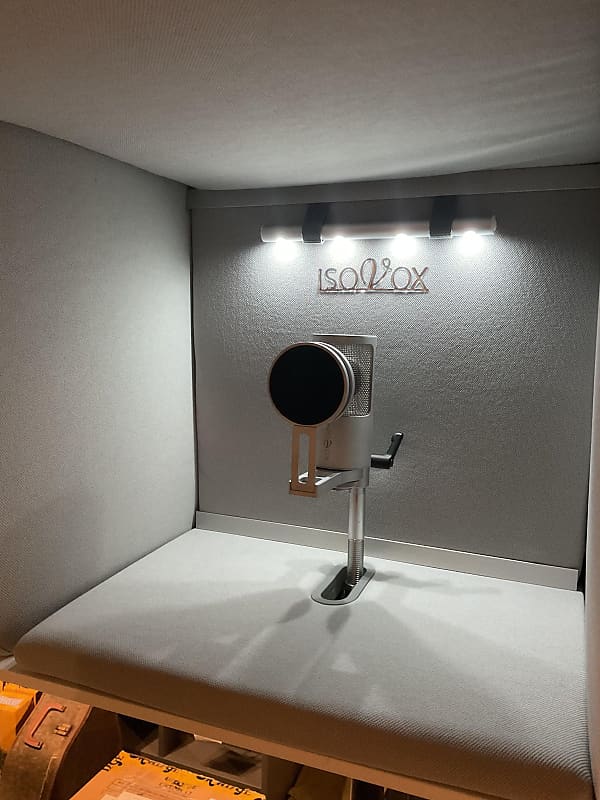 ISOVOX Mobile Vocal Booth + Iso Mic Large Diaphragm Condenser | Reverb