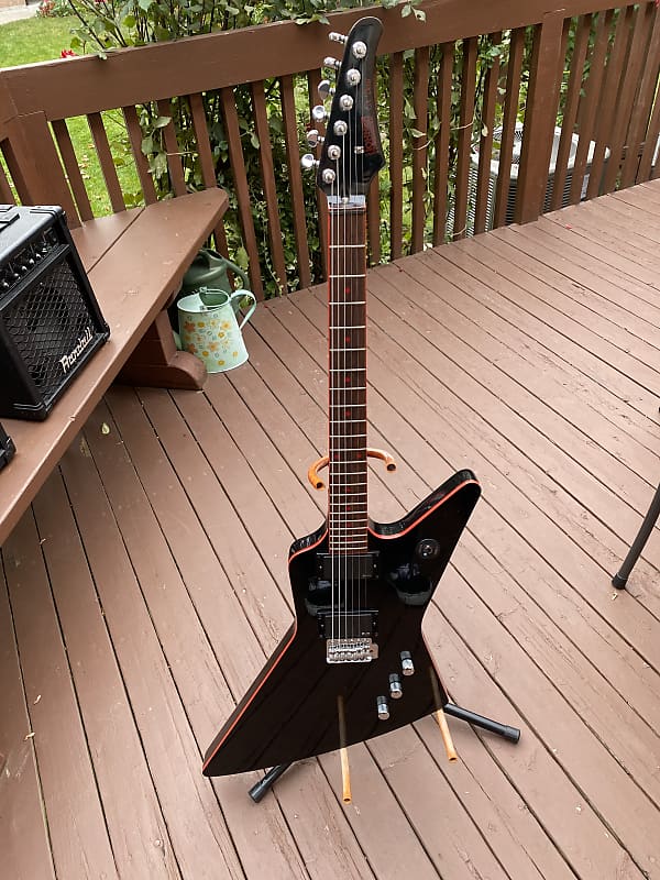 Hohner Devil EX Explorer-style electric 80s - Black | Reverb