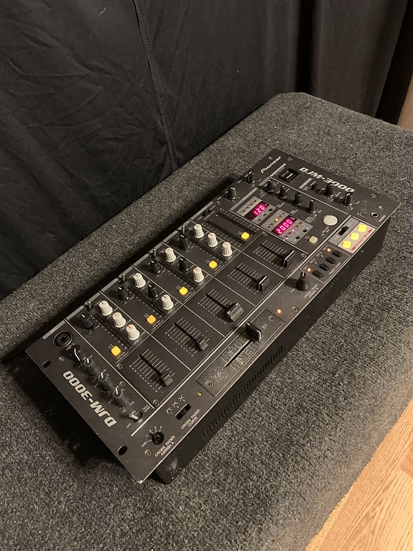 Pioneer DJM-3000 4-Channel Professional DJ Mixer | Reverb