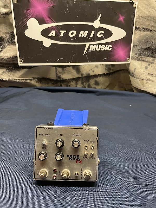 noiseKICK FX LimeTime Prime Delay Pedal with Modulation & FX | Reverb