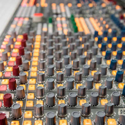 Neve Custom Series 75 24-Channel Analog Mixing Console | Reverb