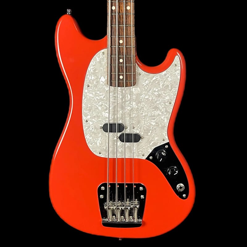 Fender MIJ Mustang Short Scale Bass Guitar in Fiesta Red | Reverb UK