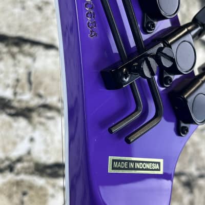 Kramer SM-1 H Shockwave Purple (Demo) | Reverb