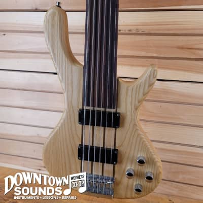 No Name 6-String Fretless Bass | Reverb