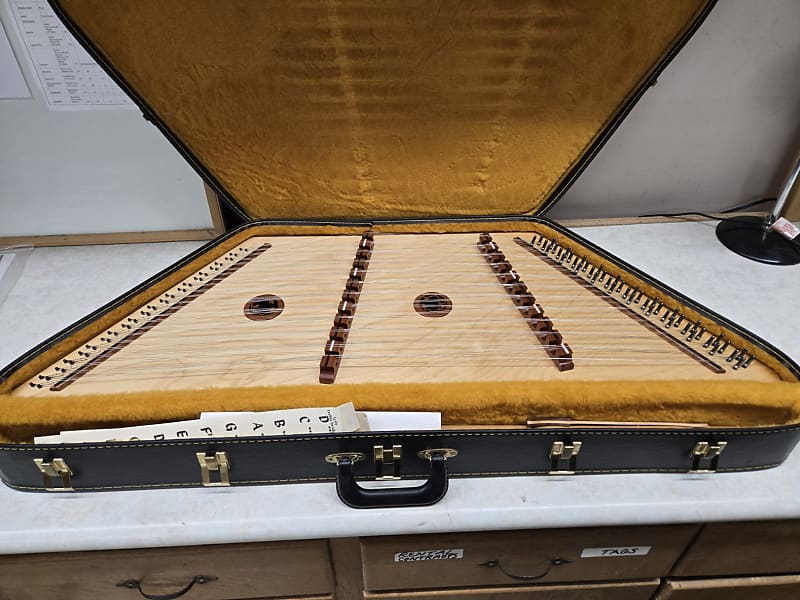 Dusty Strings Prelude Hammered Dulcimer 1990's | Reverb Dusty Strings Prelude Hammered Dulcimer 1990's | Reverb