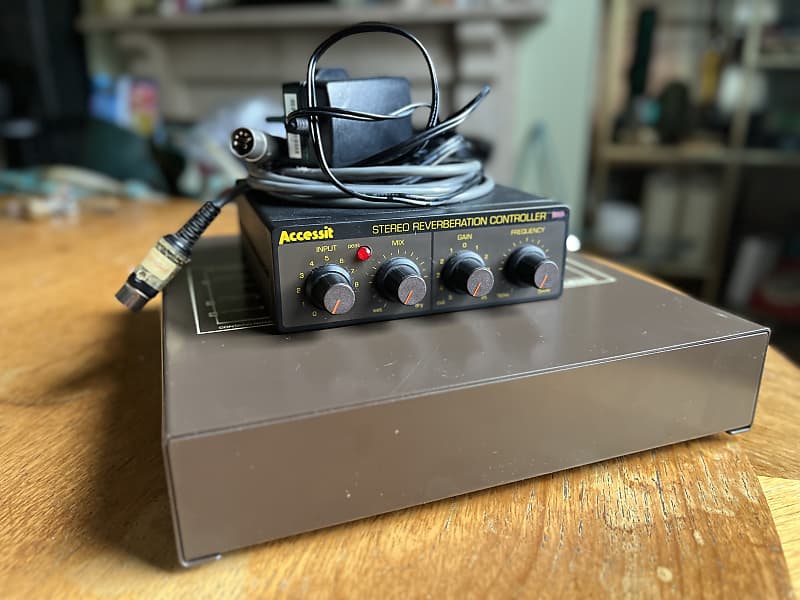 Bandive Accessit Stereo Spring Reverb - Serviced | Reverb UK