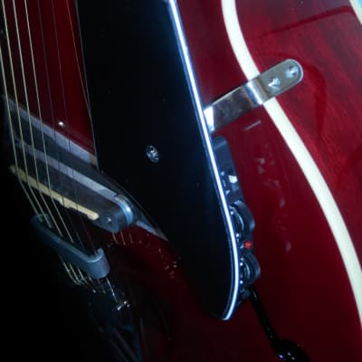 Vox Giulietta VGA-3PS-TR Trans Red Archtop Cutaway Acoustic | Reverb