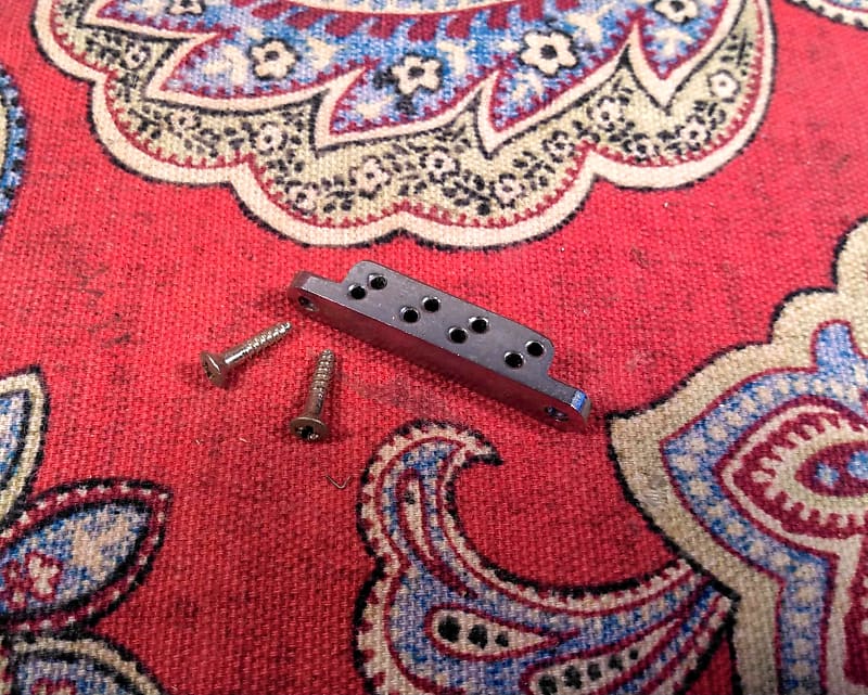 VINTAGE 1967 FENDER STRING TREE FOR 12 STRING w/ SCREWS - | Reverb