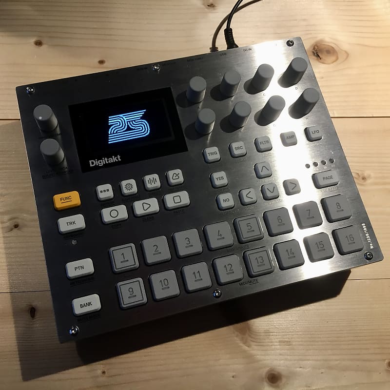 Elektron Digitakt e25 + Decksaver | Reverb