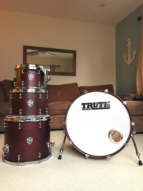 Truth Custom Drums Logo