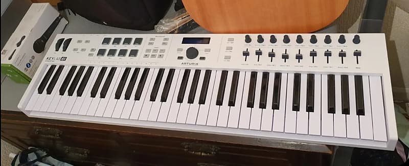 Arturia Keylab Essential 61 mkII 2019 - White/natural wood | Reverb UK