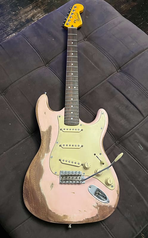 Custom Stratocaster 2021 Relic Shell Pink | Reverb