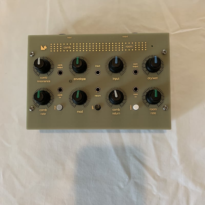 Lorre-Mill Comb Room | Reverb