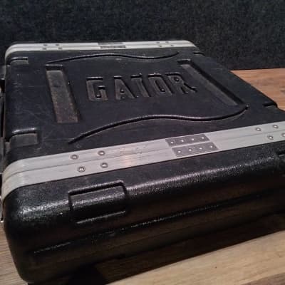 Peavey PV900 Power Amplifier with Gator Case | Reverb