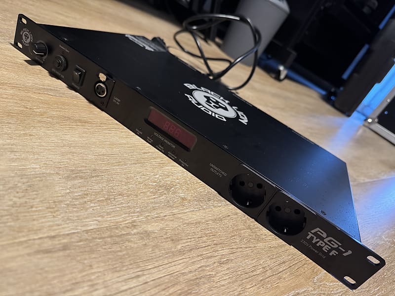 Black Lion Audio PG-1 Type F - Power Conditioner 1U Rack Unit | Reverb