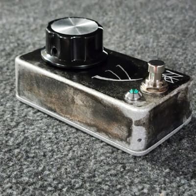 Black Hawk Gandalf one knob Octave Fuzz V2 - Blackened | Reverb