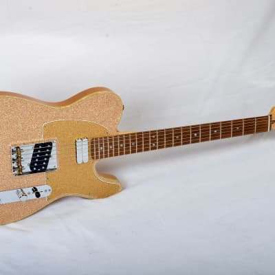 FENDER Telecaster: Signature Series electric guitars