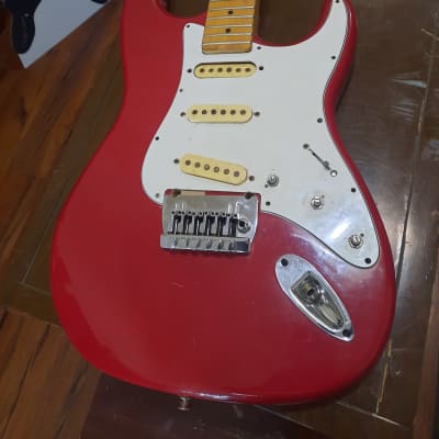 APPLAUSE mandolins, acoustic guitars, bass guitars, classical guitars ...