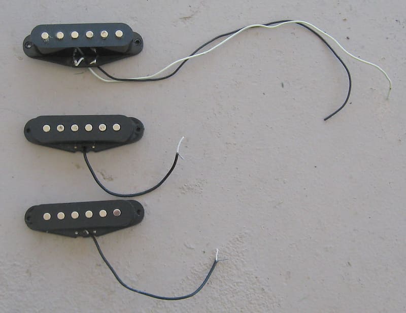 Strat Pickups Unknown 2010s - Black | Reverb