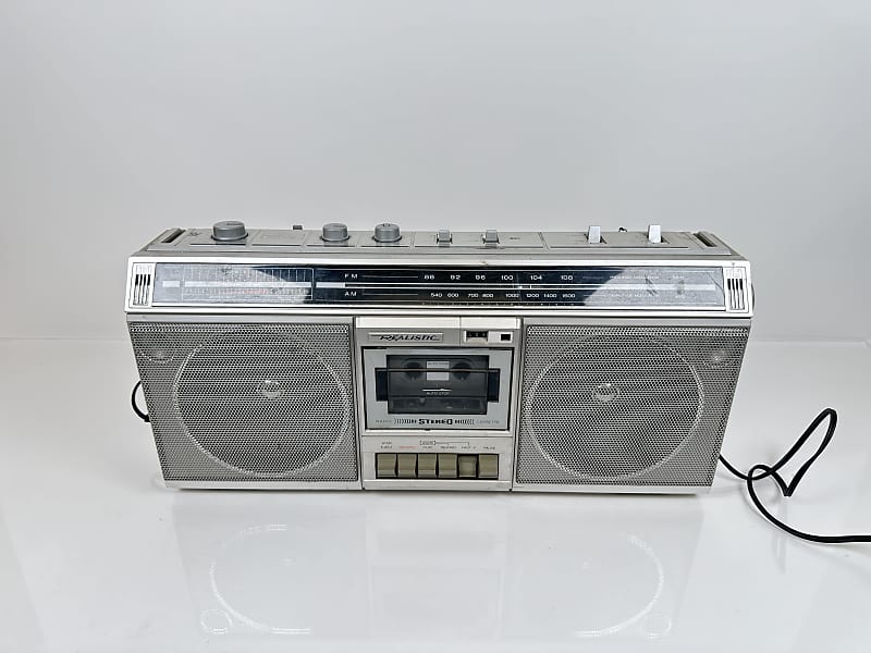 Vintage Realistic Model SCR-10 AM/FM Radio Boombox Cassette | Reverb