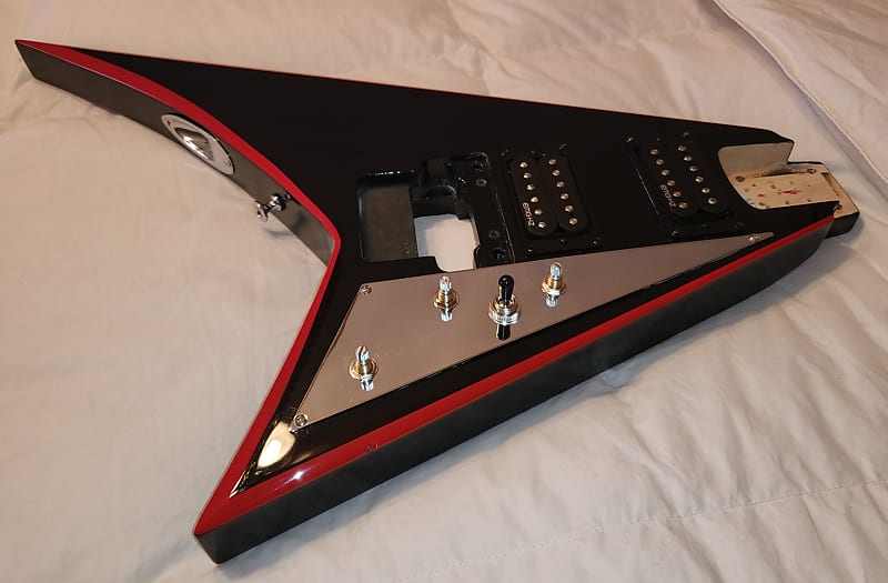 Jackson JS32 Rhoads Mid 2010's - Black / Red Trim | Reverb