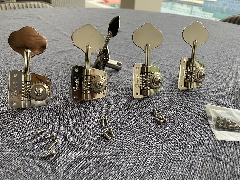 Fender Bass Tuning Machine Heads | Reverb