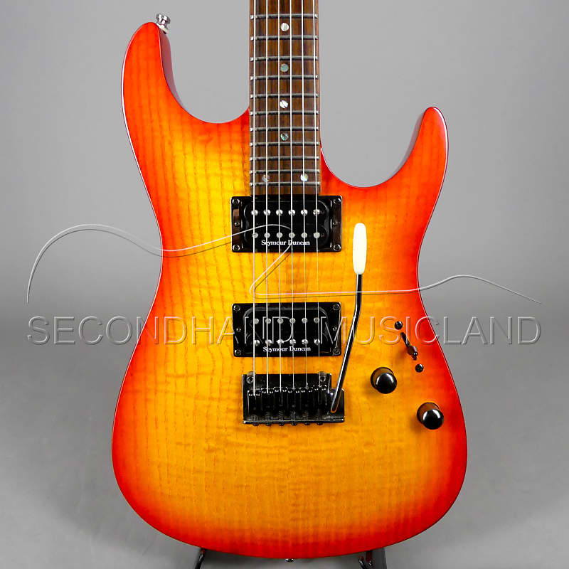 Fender 2004 Fender Showmaster s. Duncan Humbucker cherry | Reverb