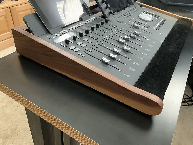 Mix Ends Avid S1,Dock Stand Double bay 2023 - Walnut | Reverb