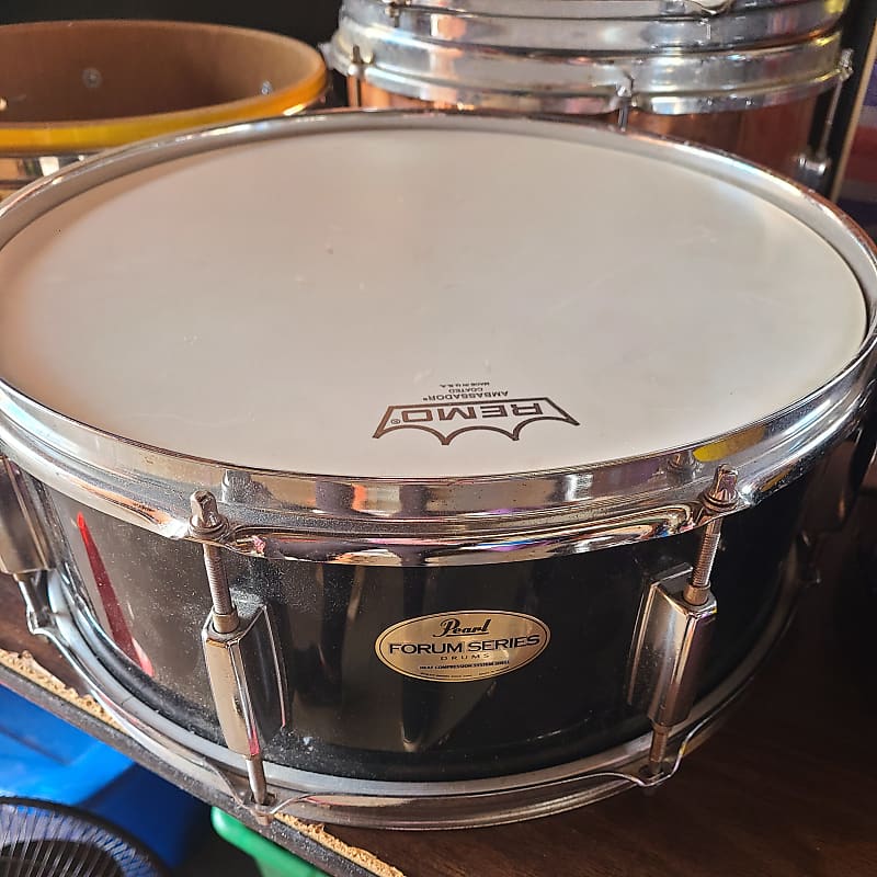 Pearl Forum Series 90s - Black | Reverb