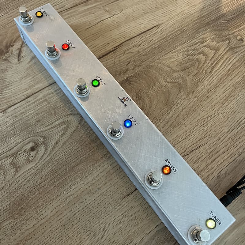 Loop Master 4 Loop Switcher w/bypass | Reverb