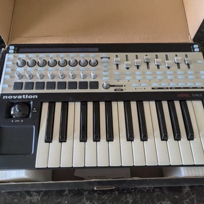 Novation Sl 25 mk2 Custom wood sides | Reverb