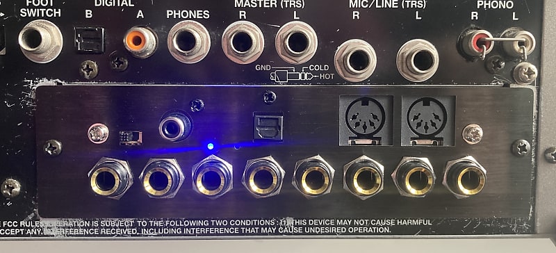 Digital INPUT + 8ch Output + MIDI in/out MV8-OP1 compatible | Reverb